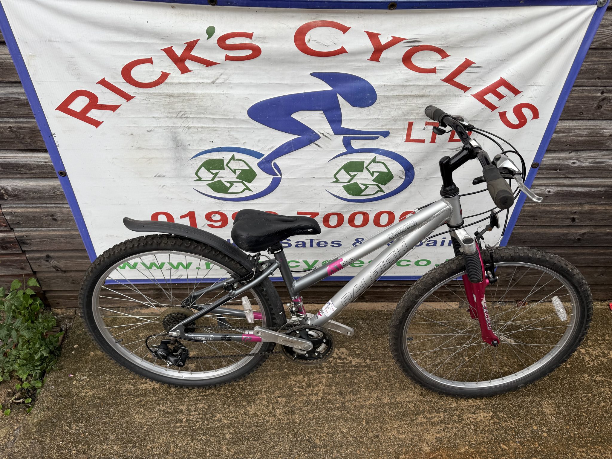 Raleigh AT10 14.5” Frame Ladies Bike. £135 Light weight alloy frame. – Rick's Cycles