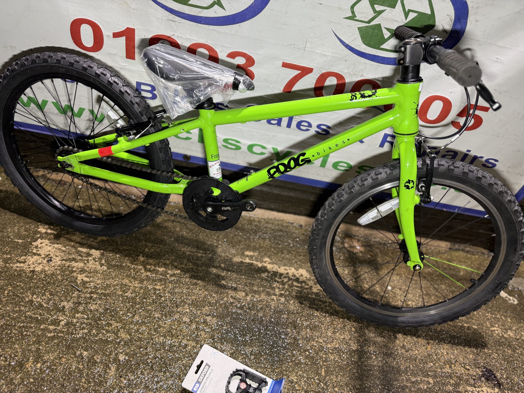 Frog 52s 20” Wheel Unisex Kids Bike. Red! No1. £150. Refurbished! – Rick's Cycles