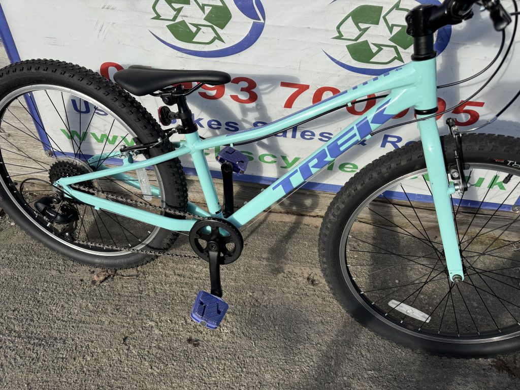 Trek PreCaliber Big Tyre 24” Wheel Girls Bike. Mint/purple. £225. Very ...