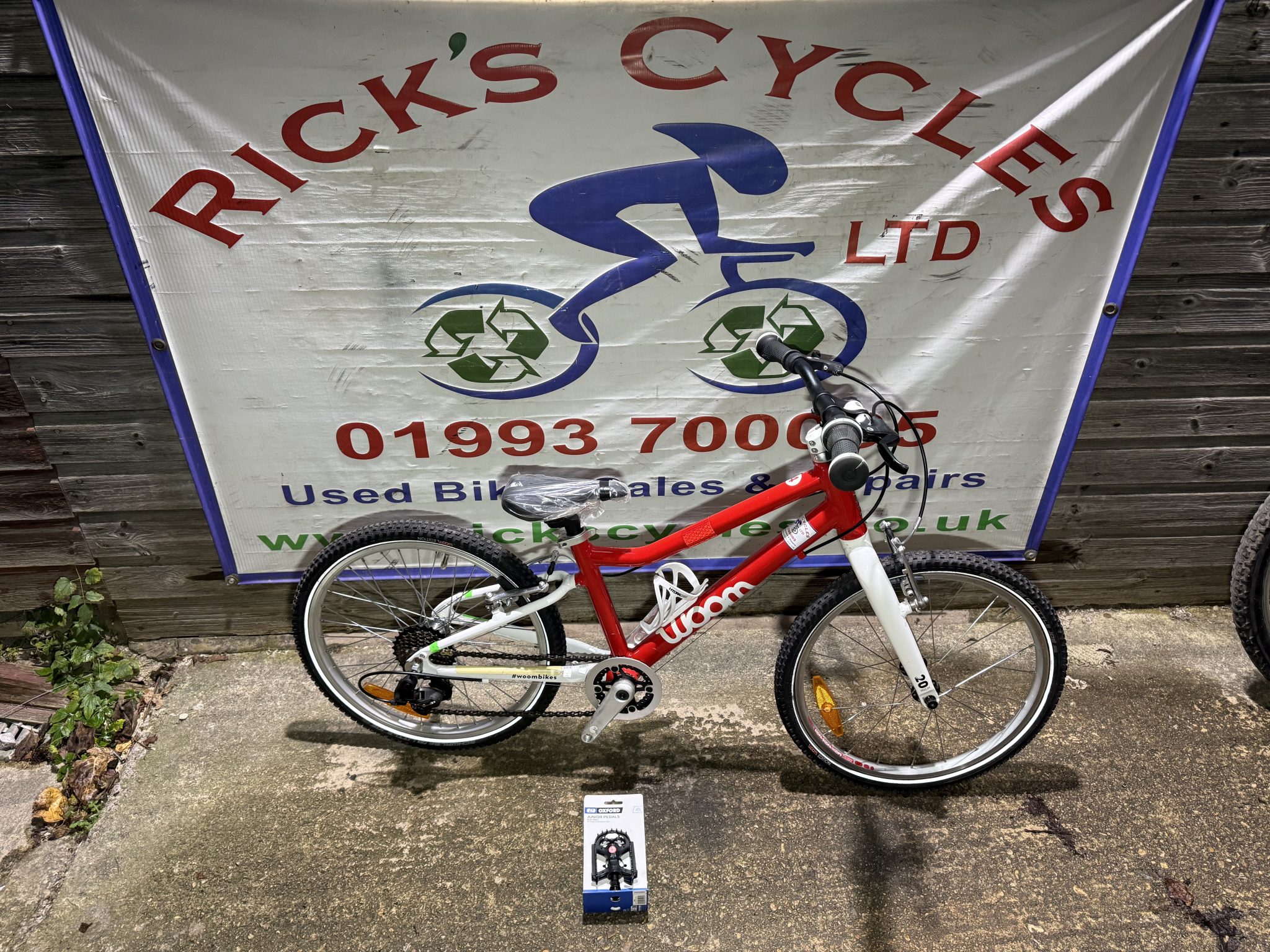 WOOM 4 20” Wheel Kids Bike. Red No1. £325. Refurbished!! Very light weight! – Rick's Cycles