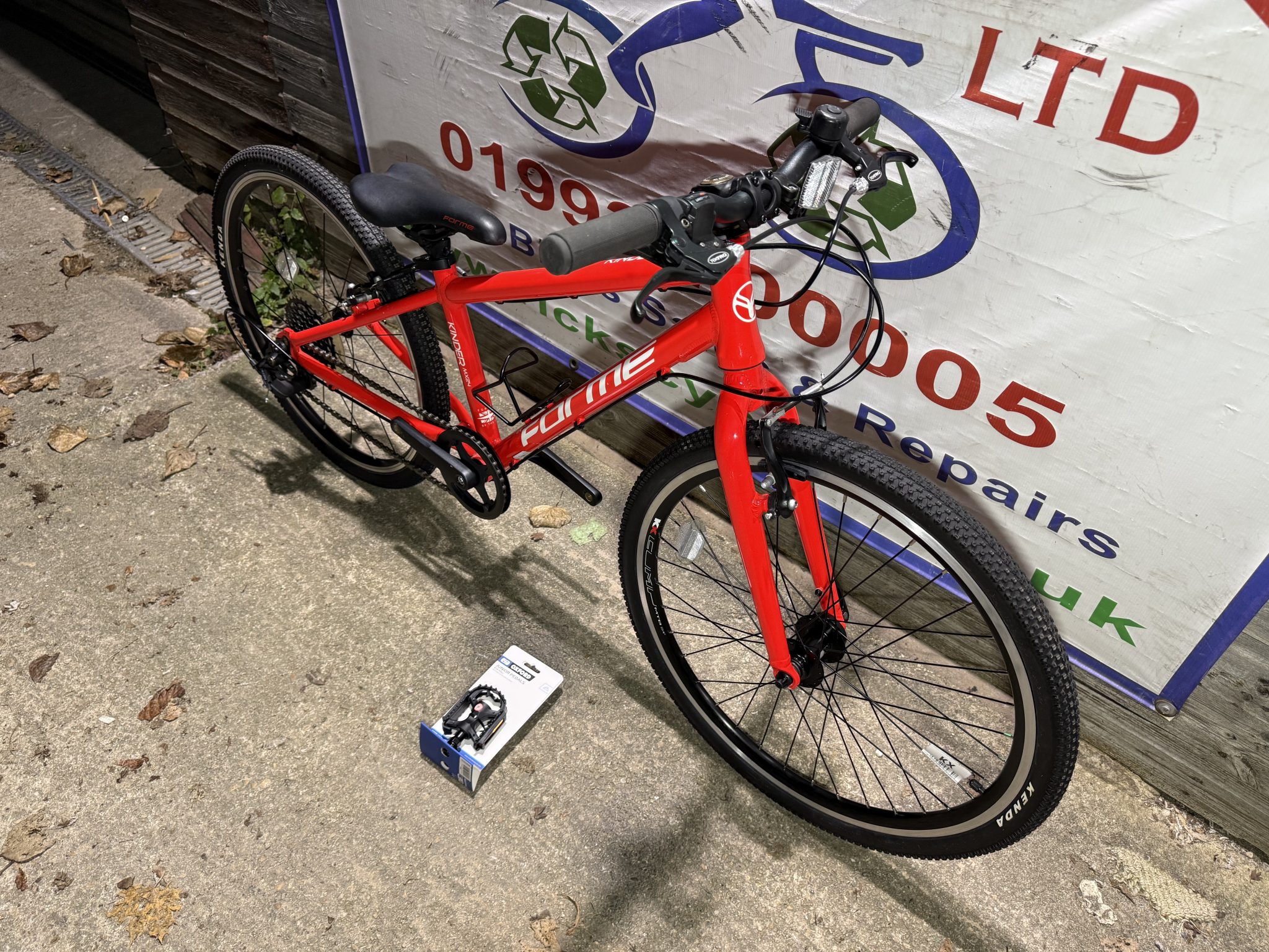 Forme Kinder MX24 24” Wheel Kids Bike. Red No7. £225 Refurbished! – Rick's Cycles