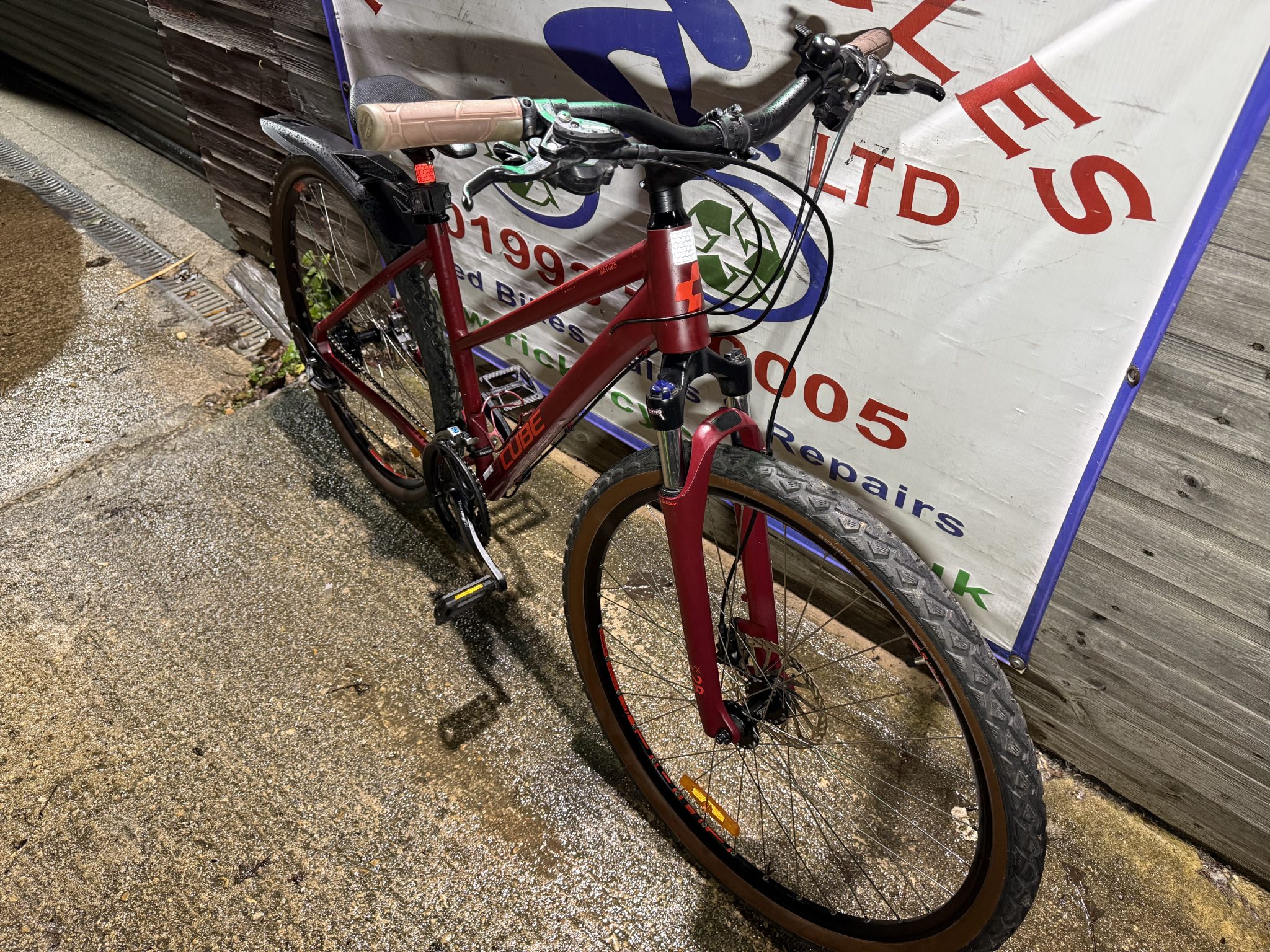 Cube Nature 18” Frame Ladies Hybrid Bike. £325. Lovely Ride – Rick's Cycles