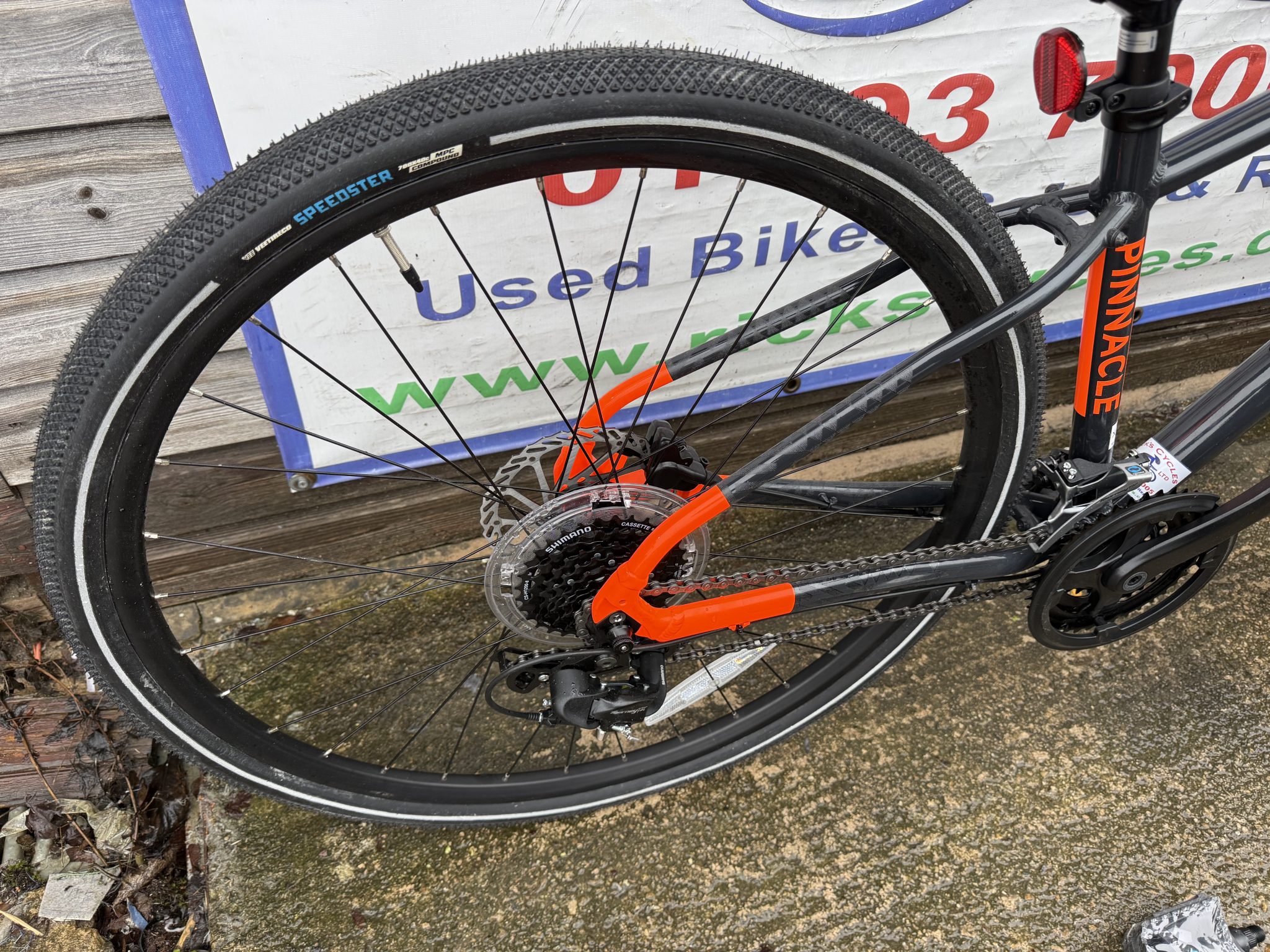 Pinnacle Lithium 15.5” Frame Hybrid Bike Brand new!! £445 – Rick's Cycles